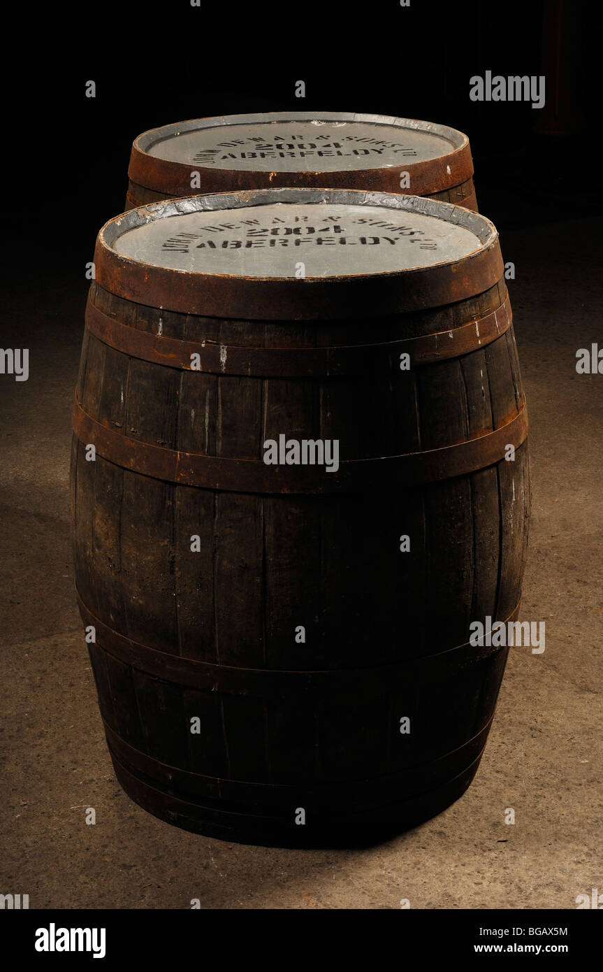 Whisky barrel hoop hi-res stock photography and images - Alamy