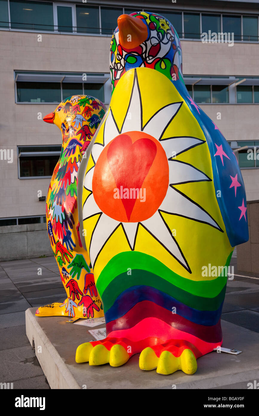 Artistic penguin hi-res stock photography and images - Alamy