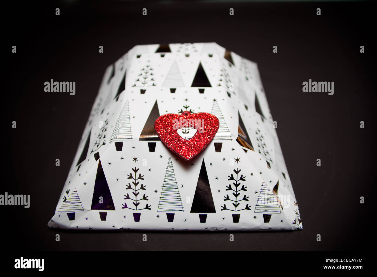 Valentine background red heart Cut Out Stock Images & Pictures - Alamy