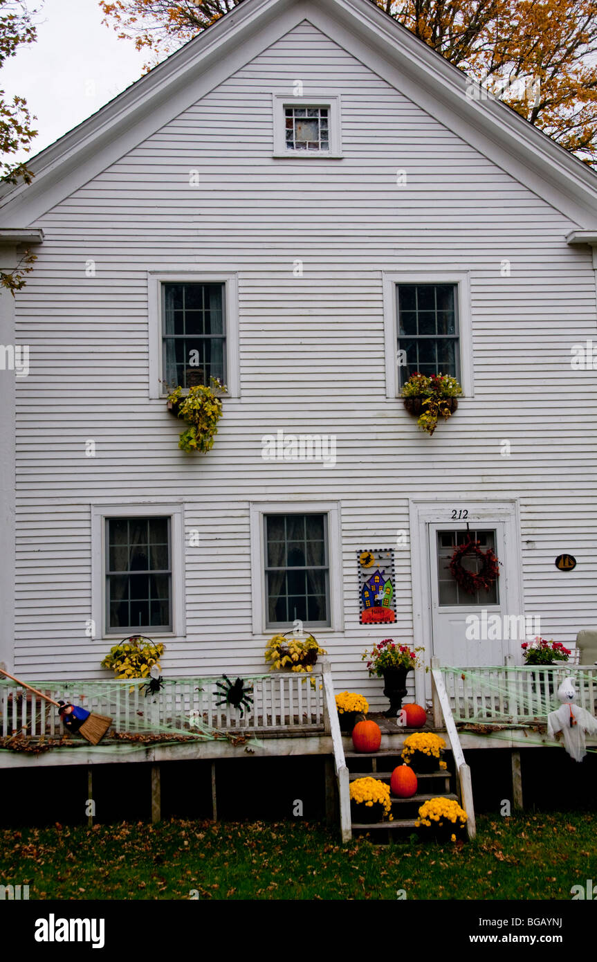 Halloween,Dennis,Cape Cod,Typical,Clapboard architecture,Old Yarrow Inn ...