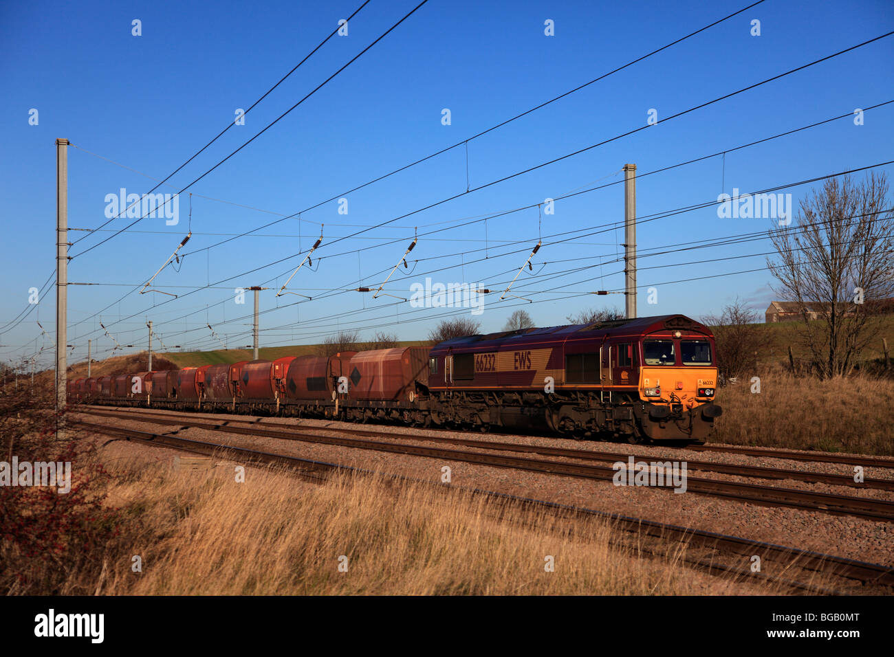 Train rail railway engine loco locomotive containers wagons freight hi ...