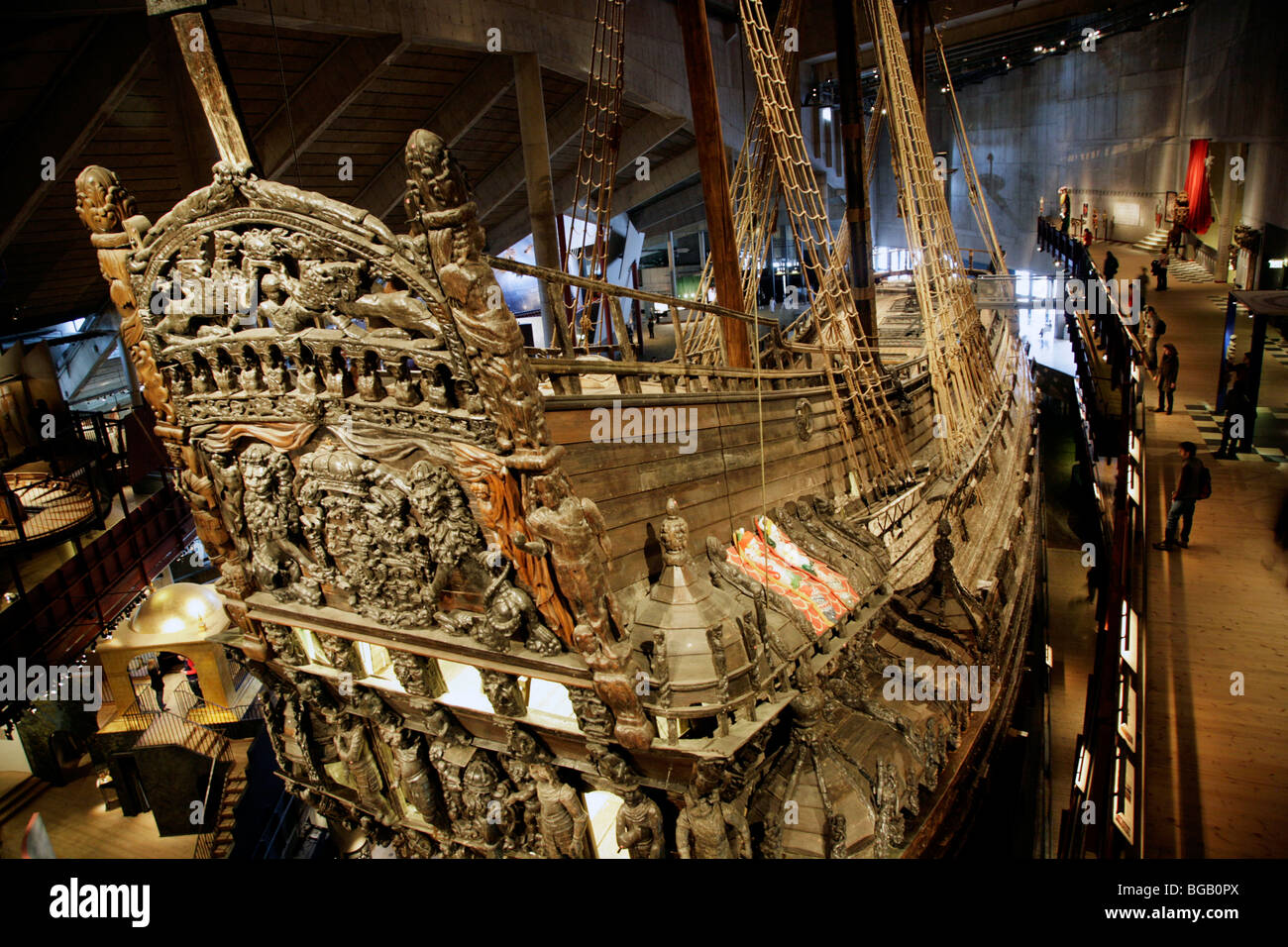 VASA MUSEUM, SHIP MUSEEM, INTERIOR, STOCKHOLM: The Warship Vasa was ...