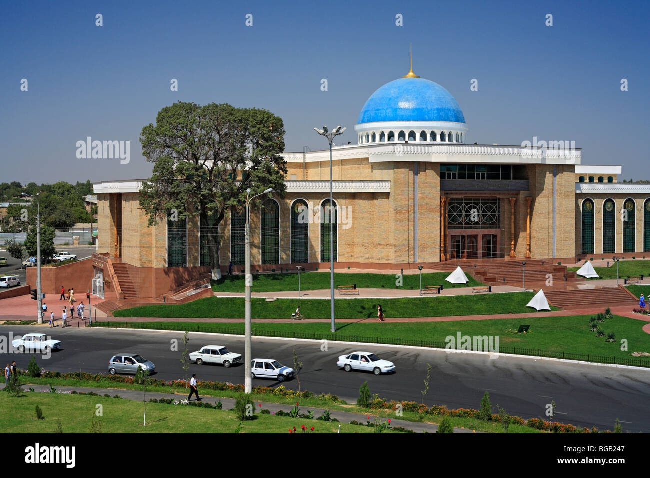 Modern architecture, Tashkent, Uzbekistan Stock Photo - Alamy