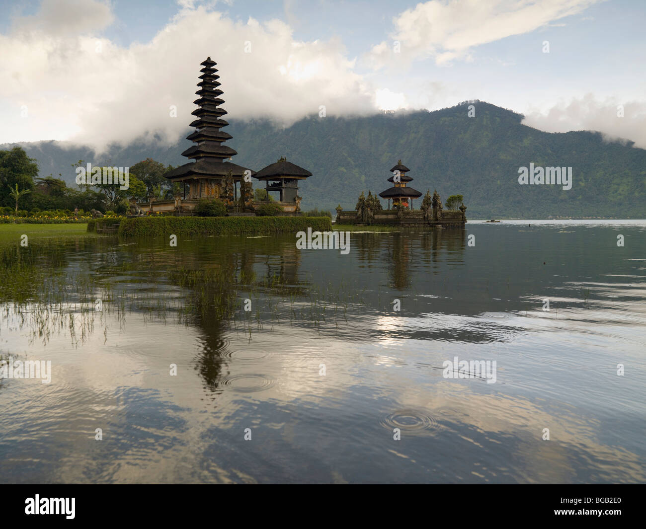 Waterfront temple, Ulun Danu Bratan Temple, Bali, Indonesia Stock Photo ...