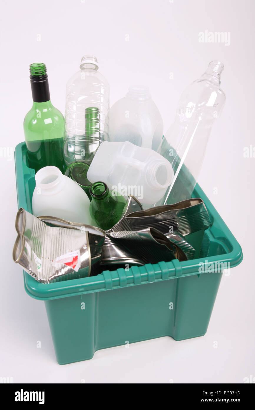 Recyle cans hi-res stock photography and images - Alamy