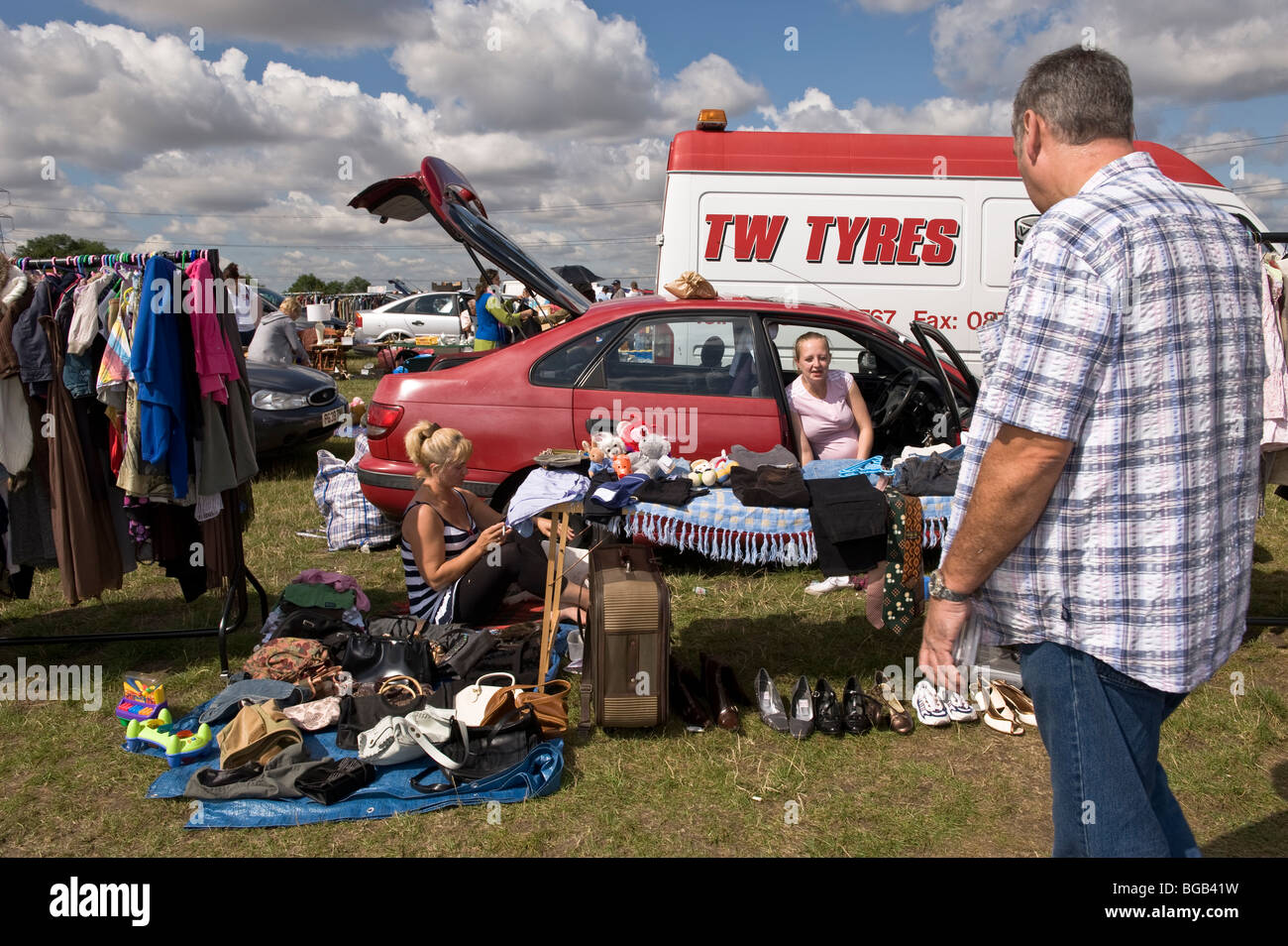 Car boot sale hi-res stock photography and images - Alamy