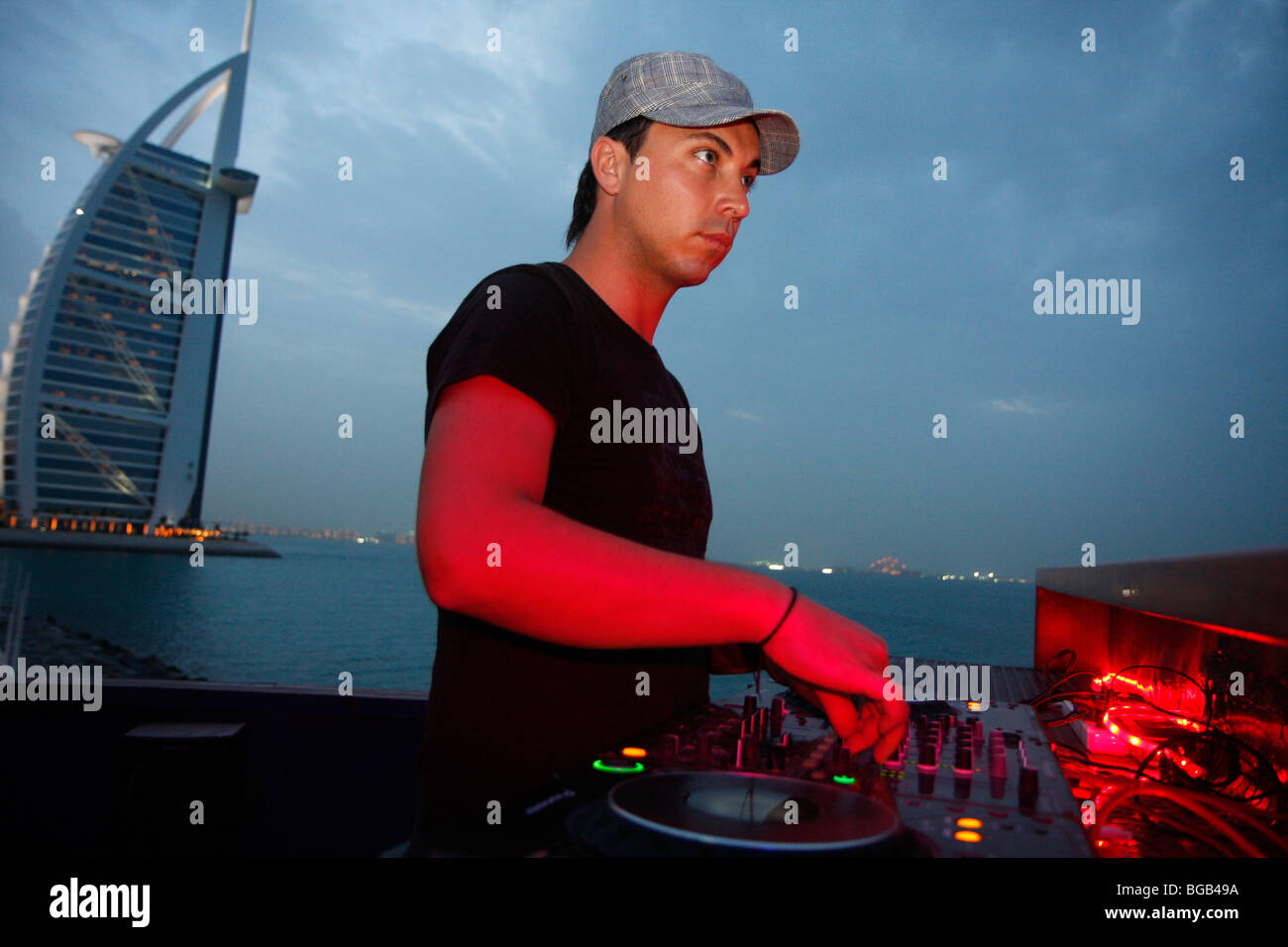 Bar 360 in dubai hi-res stock photography and images - Alamy