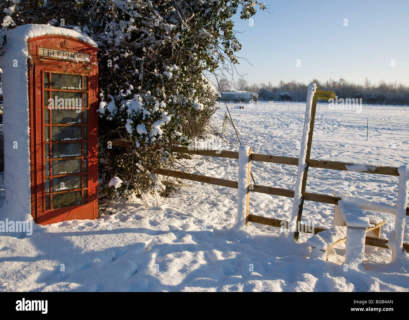 Traditional Red Phone Box in the Snow Stock Photo - Alamy