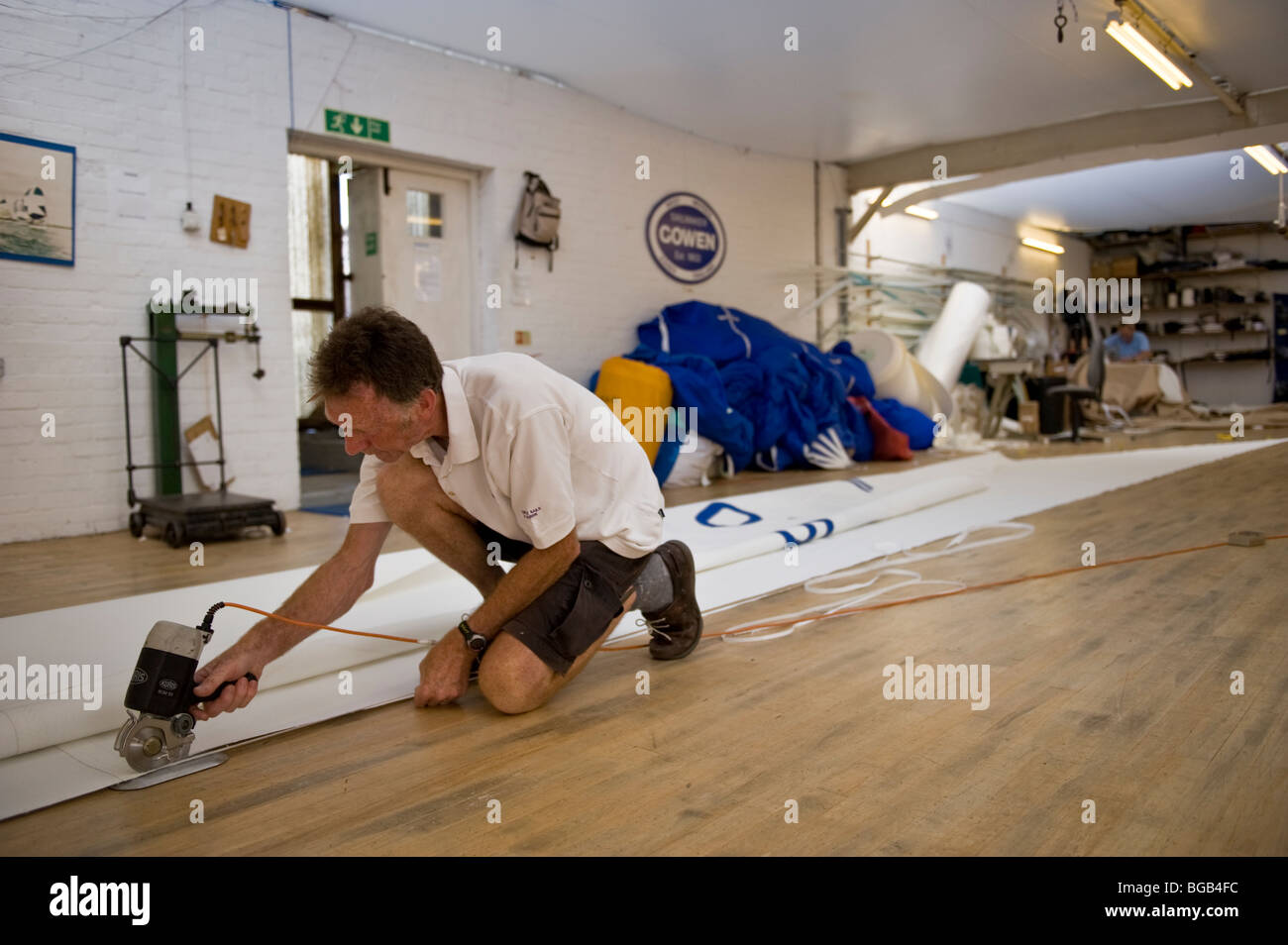 Making a sail hi-res stock photography and images - Alamy