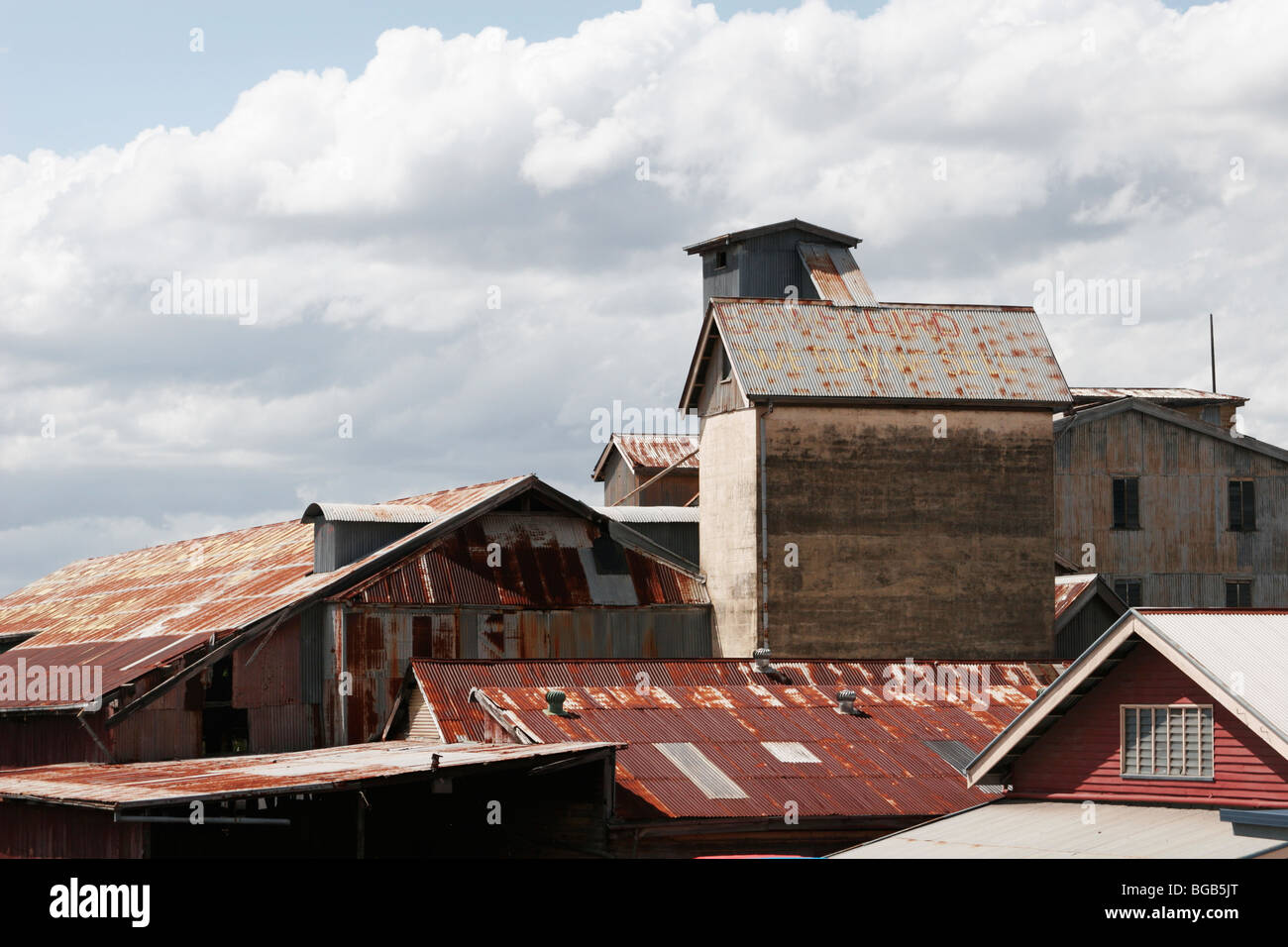 Rusty corrugated metal roof panel hi-res stock photography and images ...