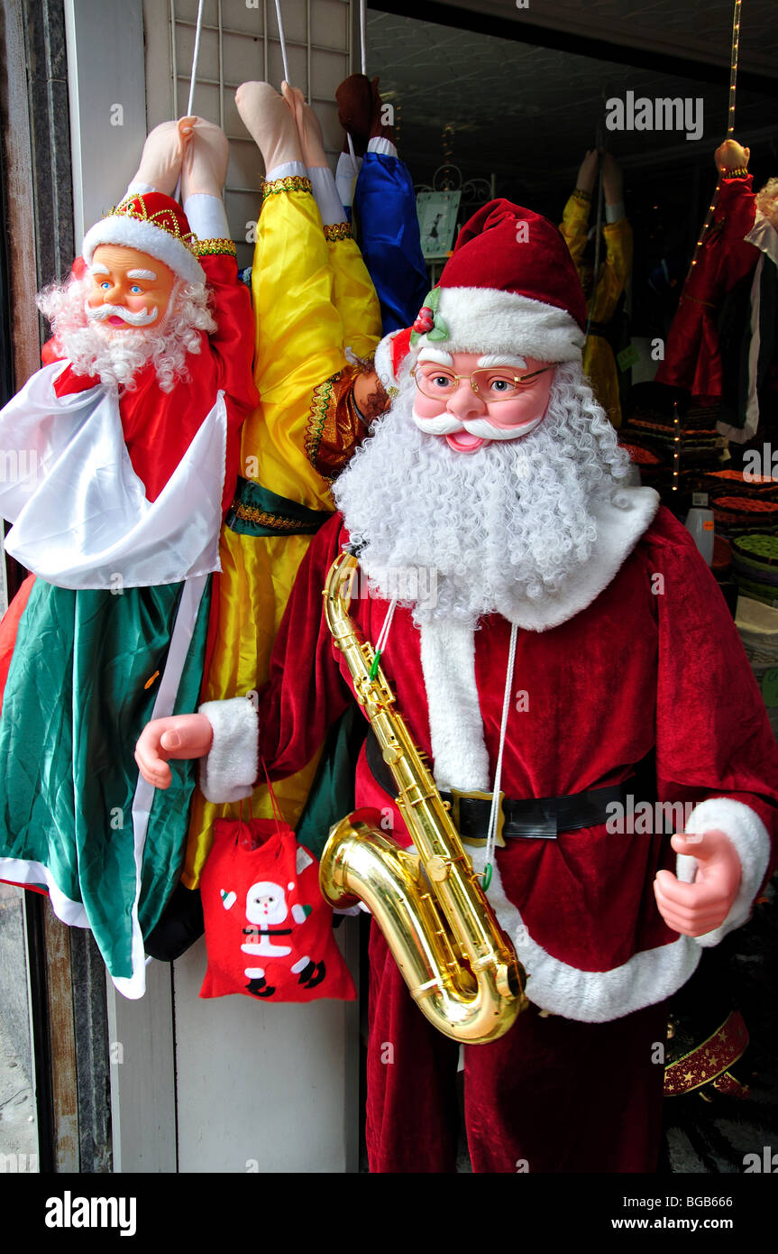 Traditional spanish figures hi-res stock photography and images - Alamy