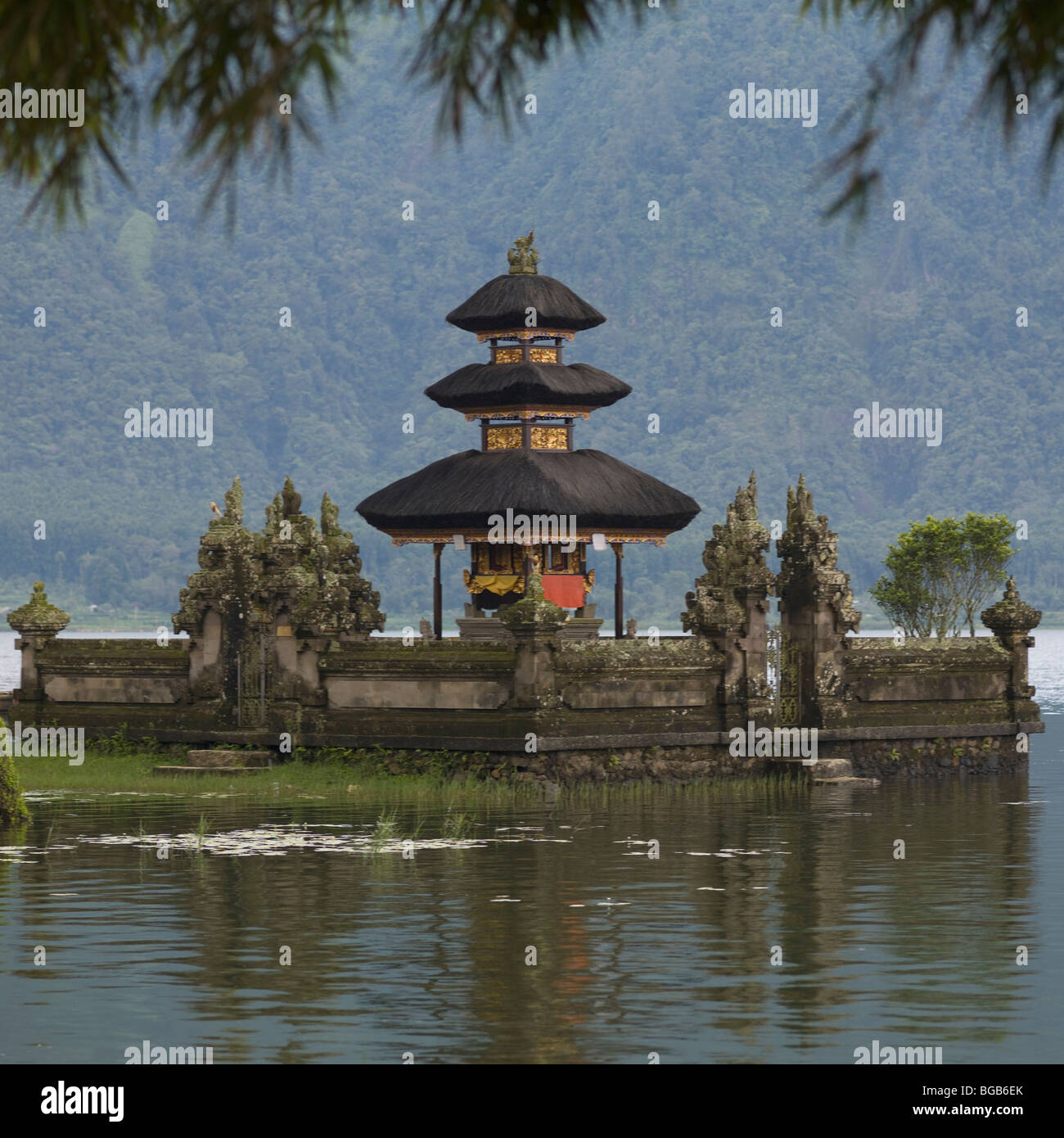 Waterfront temple, Ulun Danu Bratan Temple, Bali, Indonesia Stock Photo ...