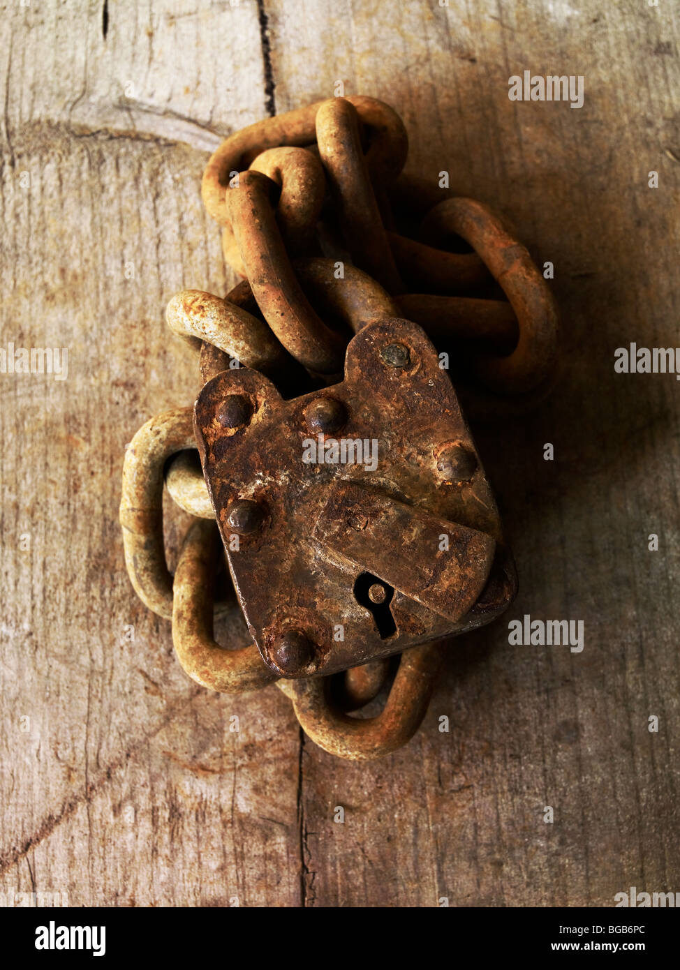 Antique padlock with key hi-res stock photography and images - Alamy