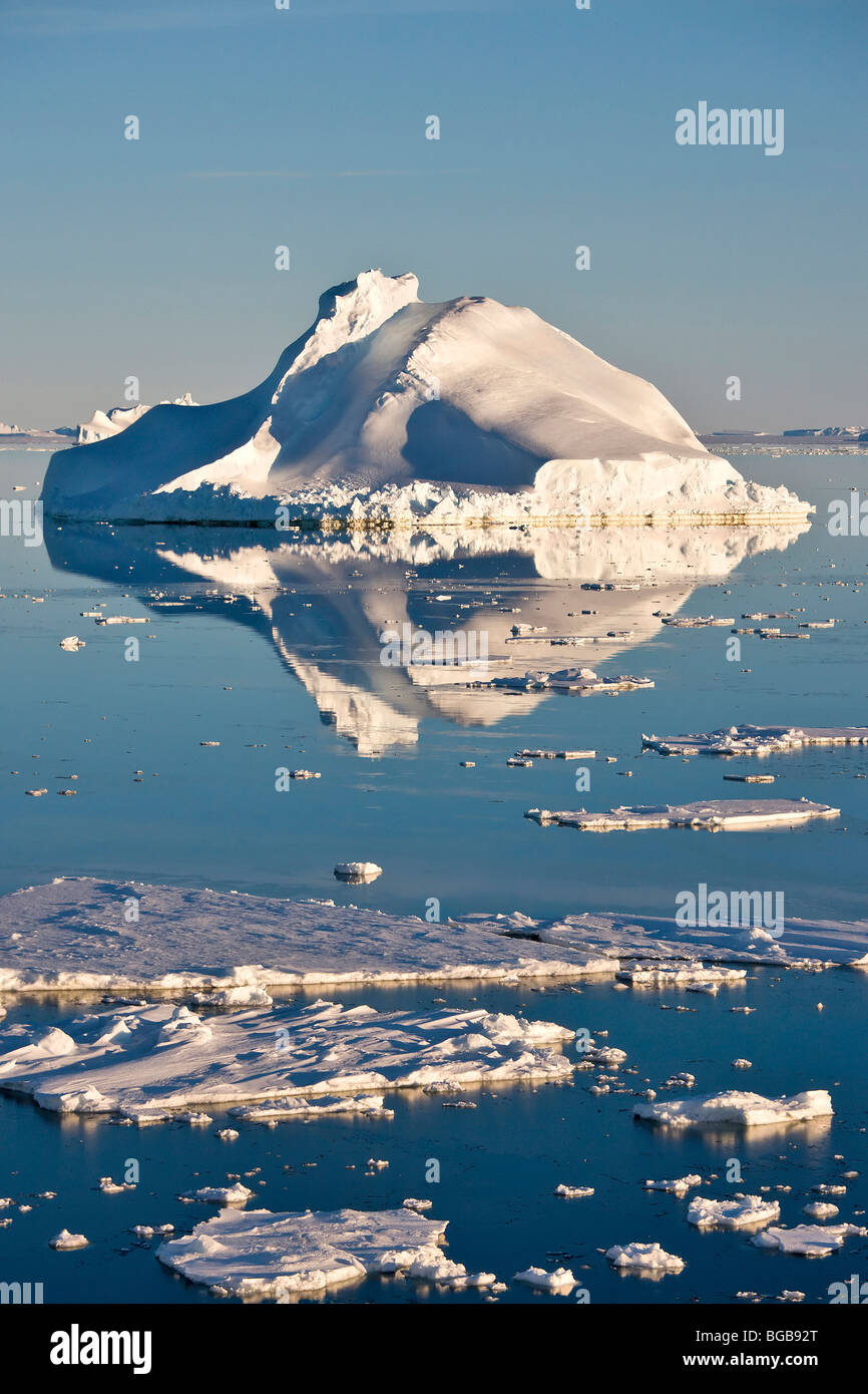 Mawson station antarctica hi-res stock photography and images - Alamy