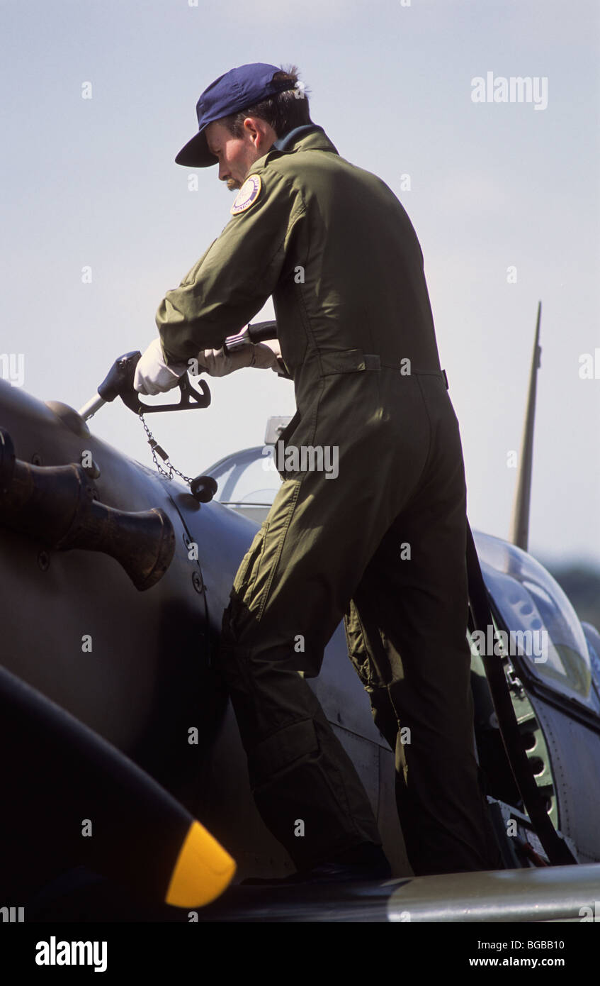 Ww2 spitfire hi-res stock photography and images - Alamy