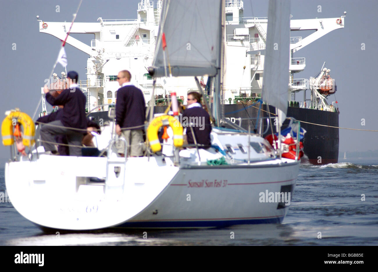 Crewing tanker hi-res stock photography and images - Alamy