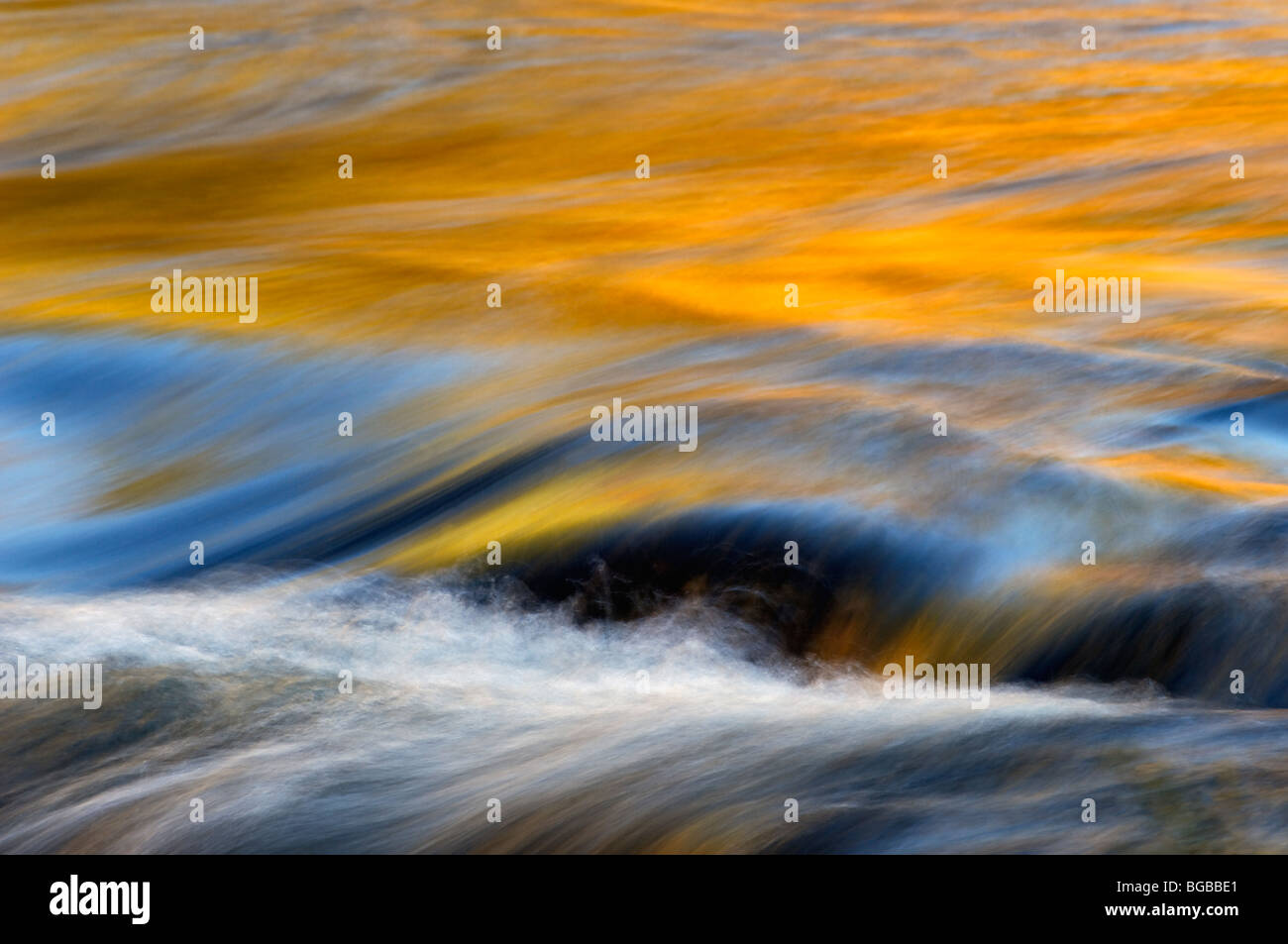 Fluid flow hi-res stock photography and images - Alamy