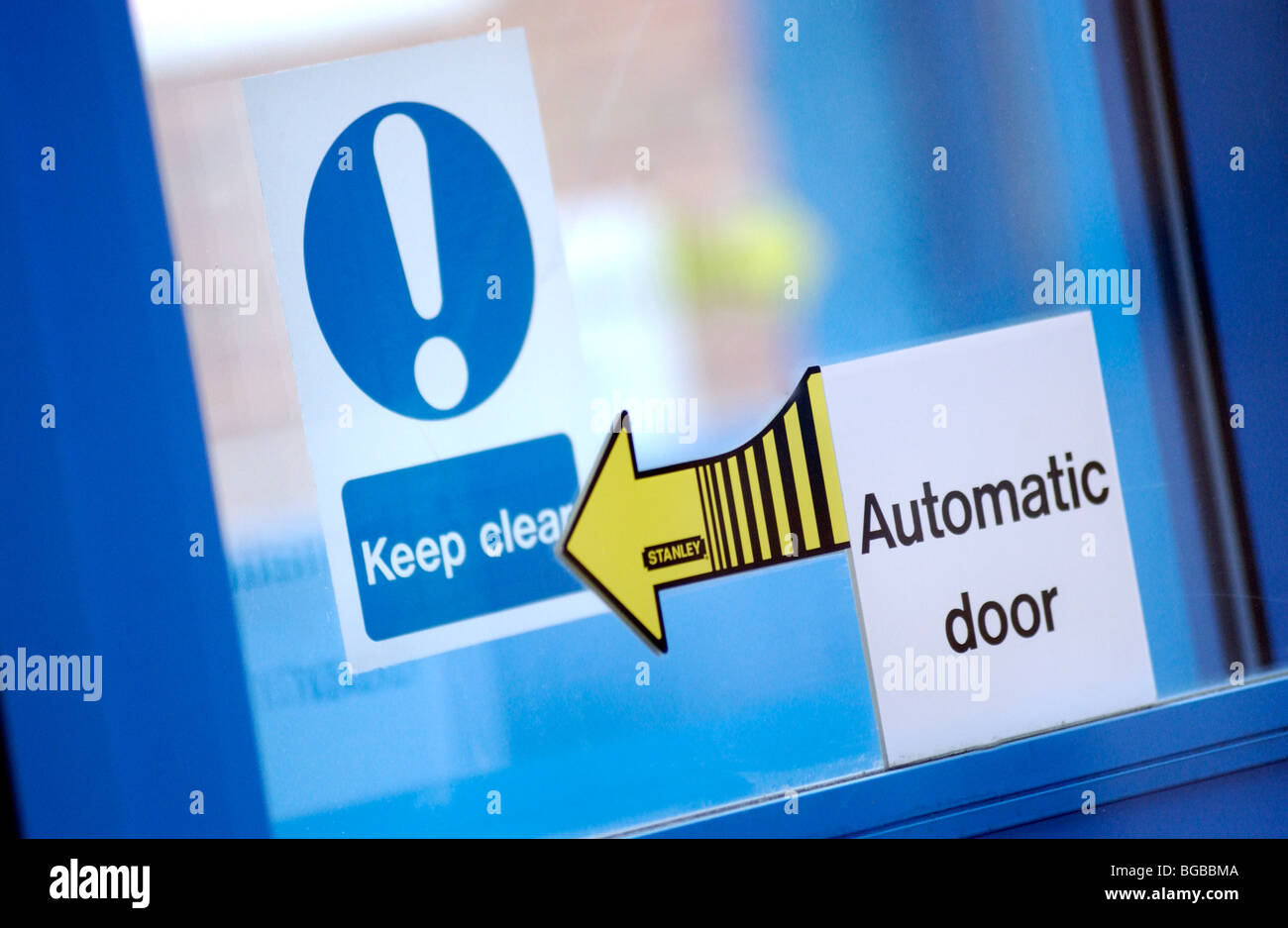 Automatic Door High Resolution Stock Photography and Images - Alamy