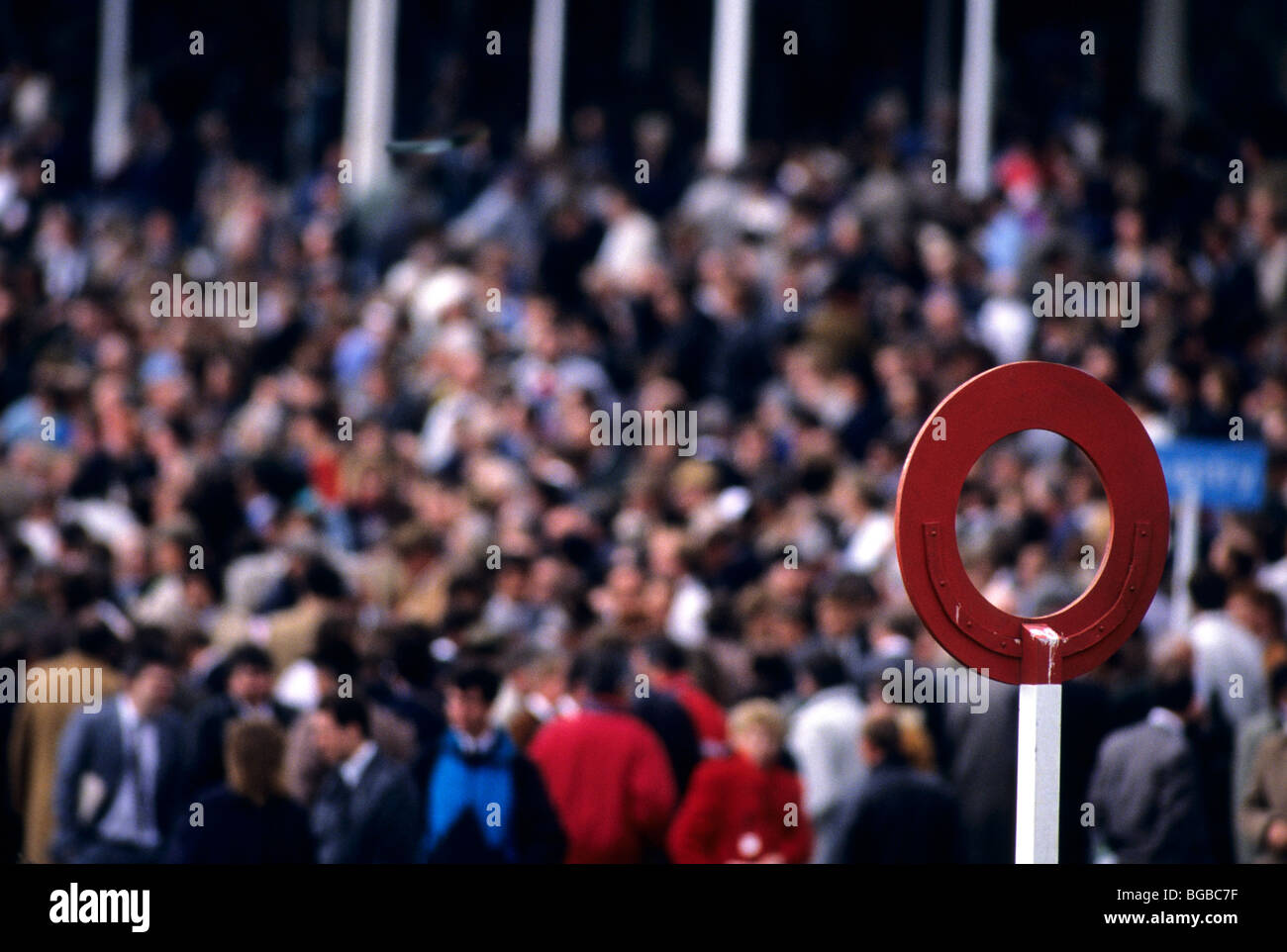 Finish post horse racing hi-res stock photography and images - Alamy