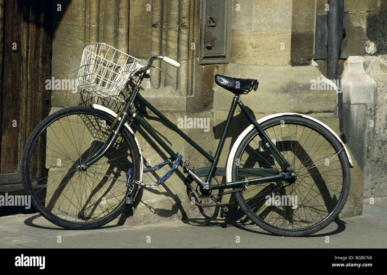 Old classic cruiser bicycle parked outside an old building Stock Photo ...