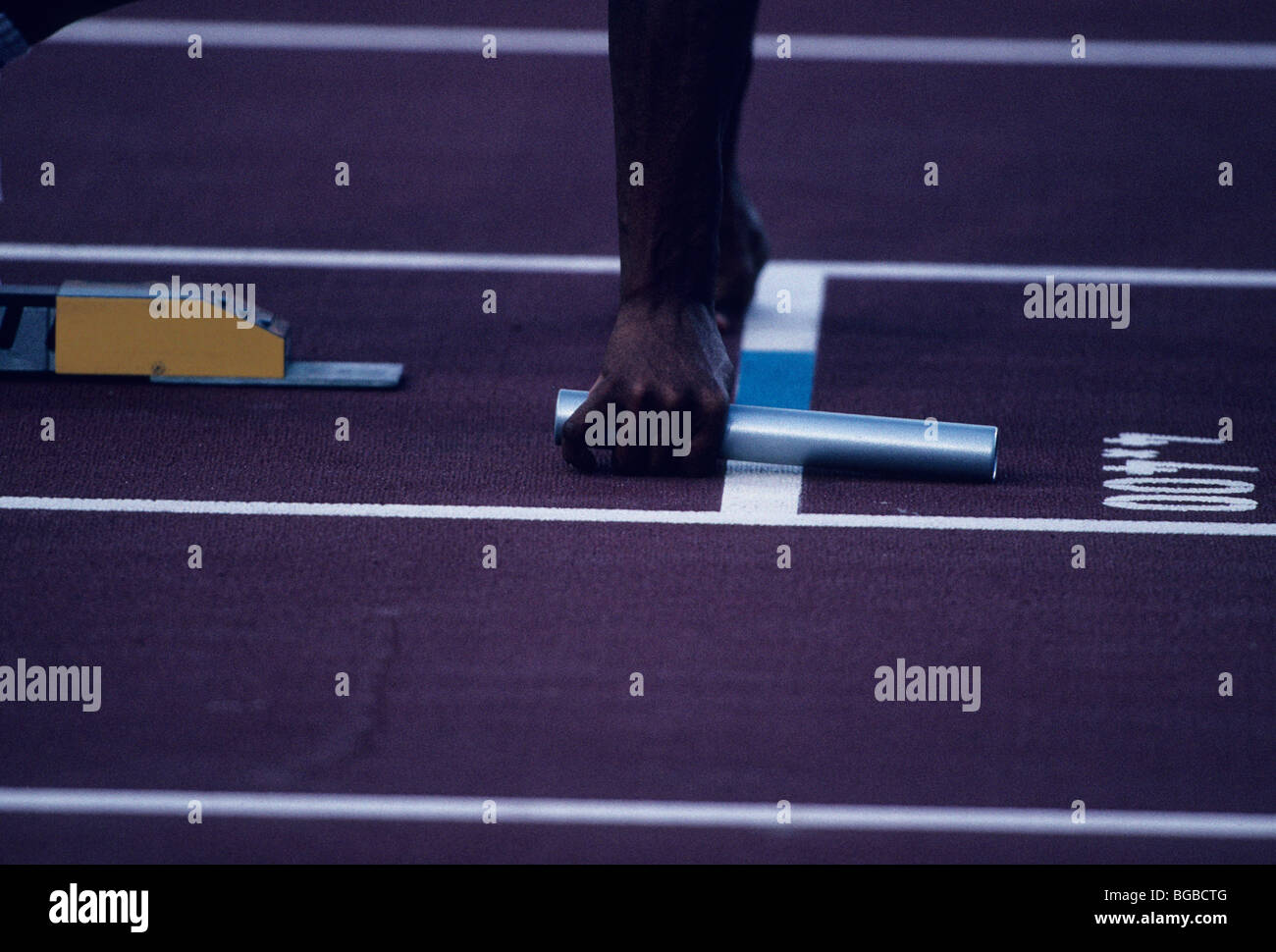 Relay sprinter starting block hi-res stock photography and images - Alamy