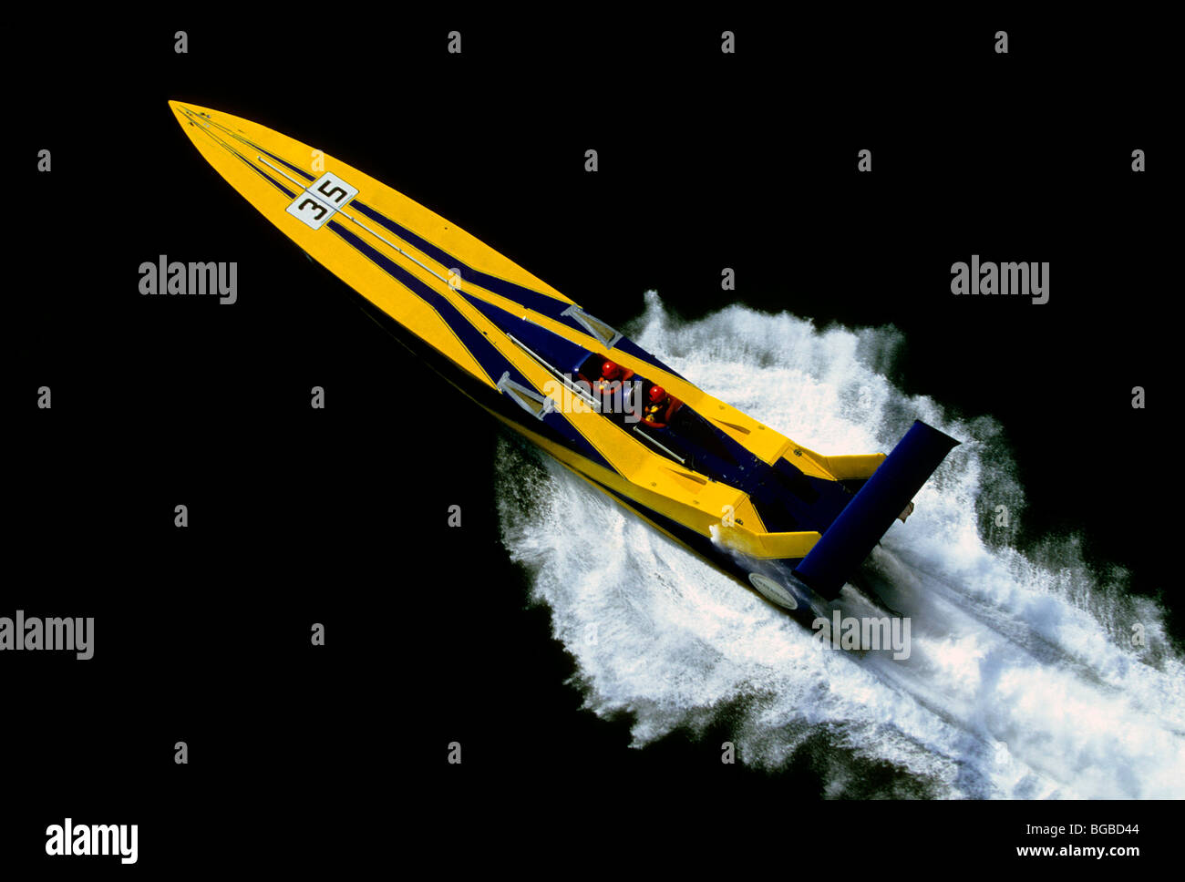 Racing through water hi-res stock photography and images - Alamy