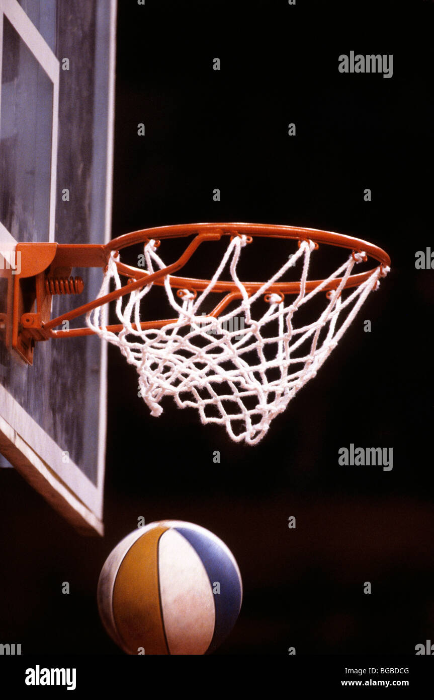 Dropping net hi-res stock photography and images - Alamy