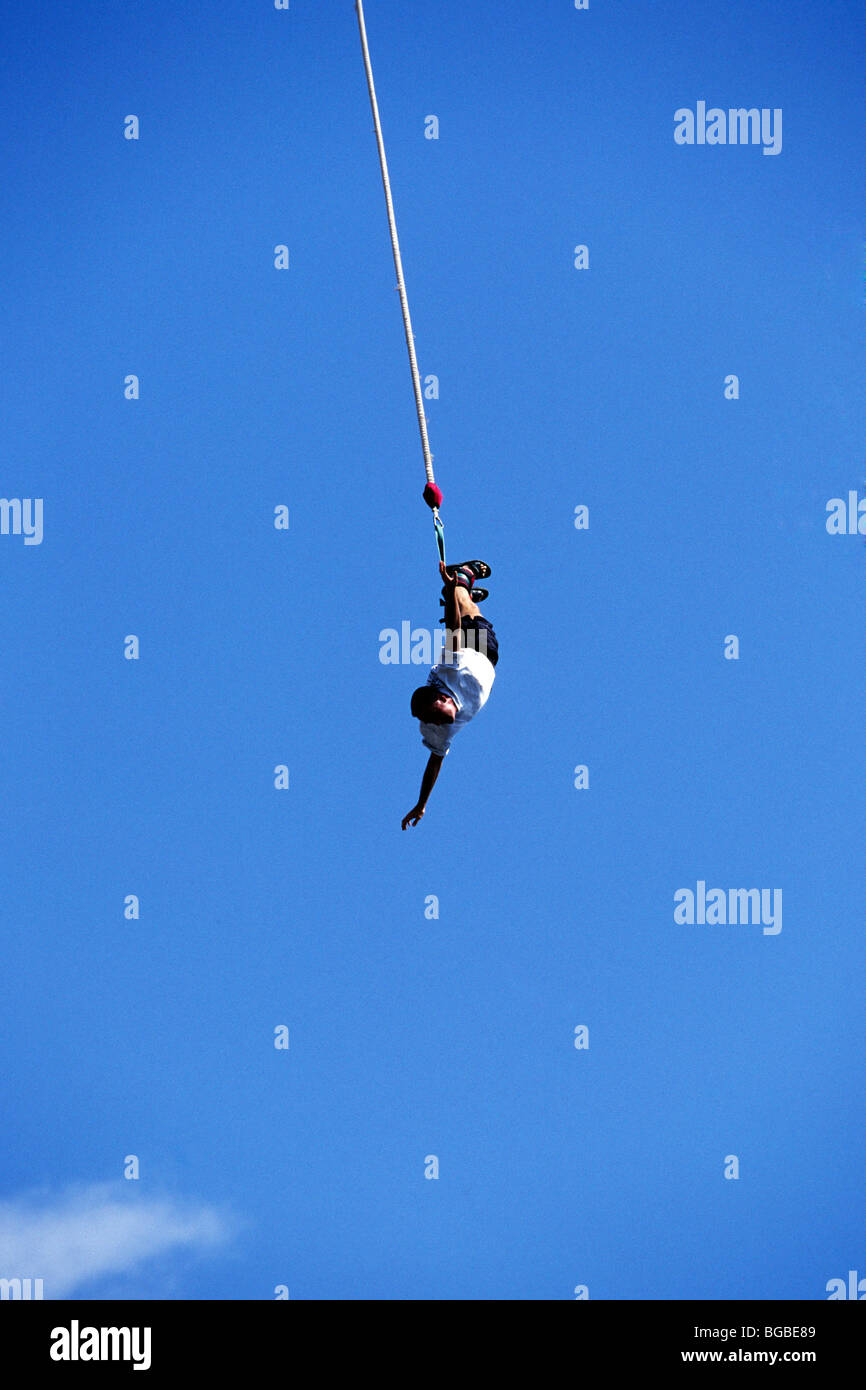 Bungee jump mid air hi-res stock photography and images - Alamy