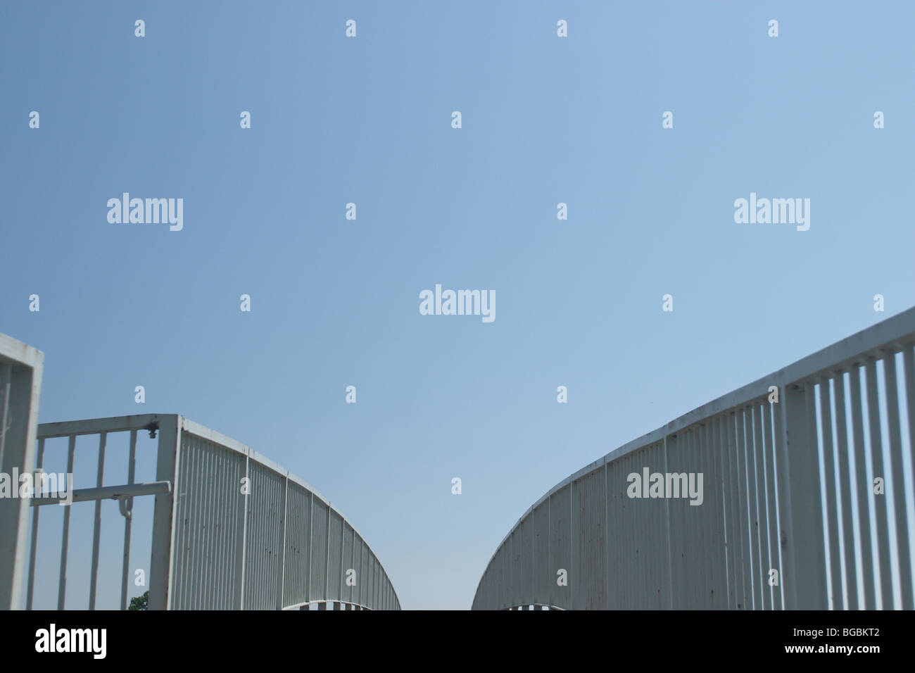 Footbridge motorway hi-res stock photography and images - Alamy