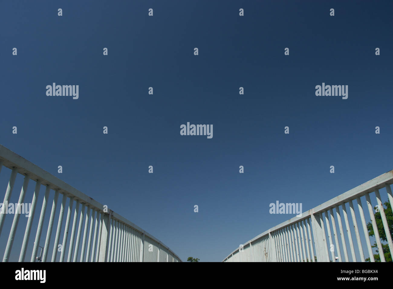 Footbridge motorway hi-res stock photography and images - Alamy