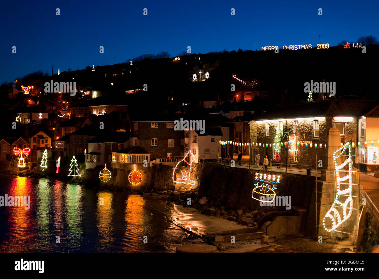 Mousehole cornwall christmas hi-res stock photography and images - Alamy