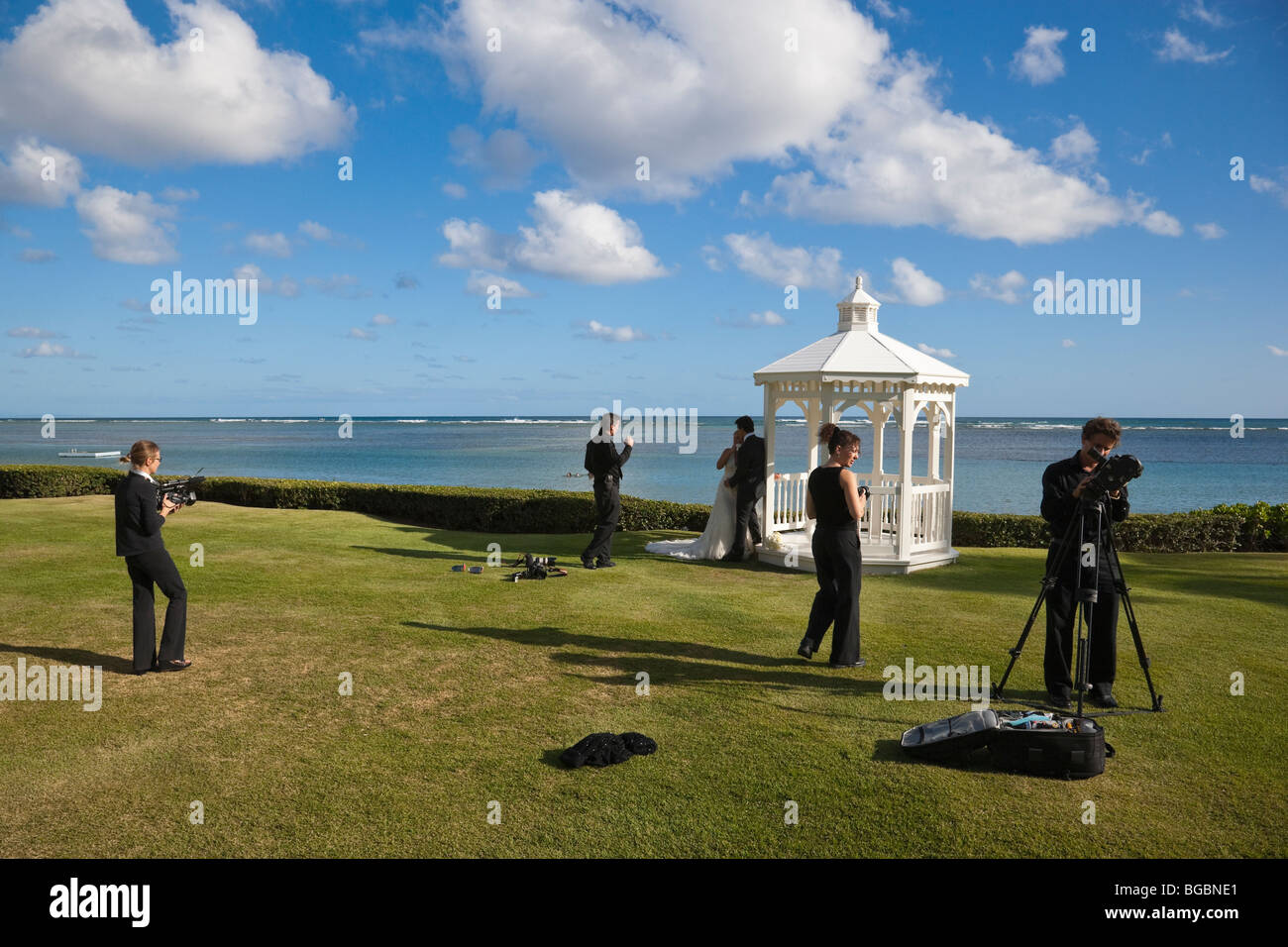Wedding bride gazebo hi-res stock photography and images - Alamy