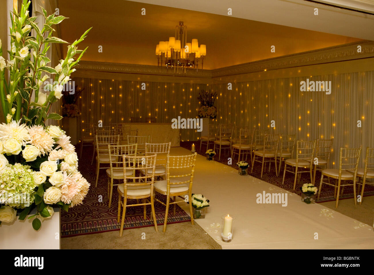 Civil wedding ceremony hi-res stock photography and images - Alamy