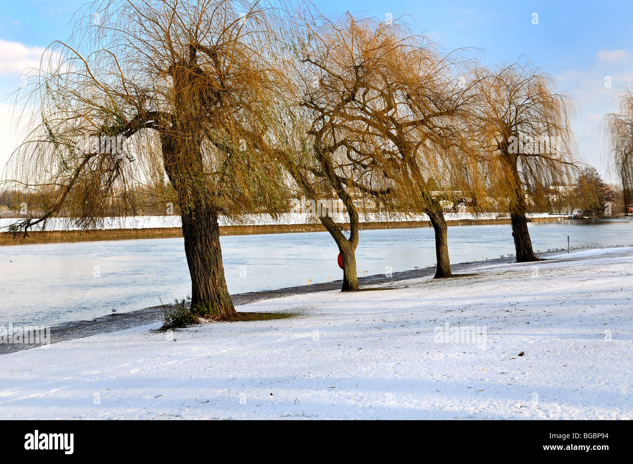 Windsor River Thames High Resolution Stock Photography and Images - Alamy