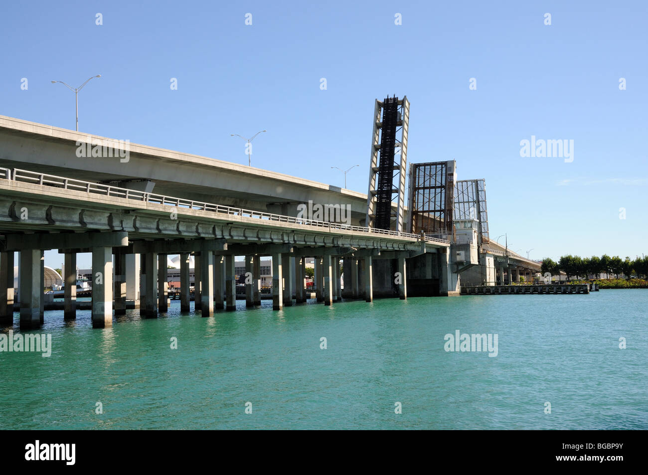 Open bridge hi-res stock photography and images - Alamy