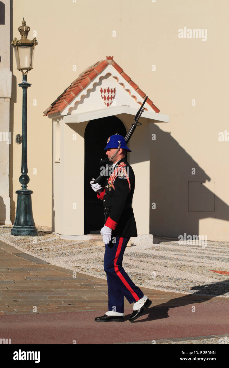 Guard at the Prince's Palace, Principality of Monaco, Cote d'Azur ...