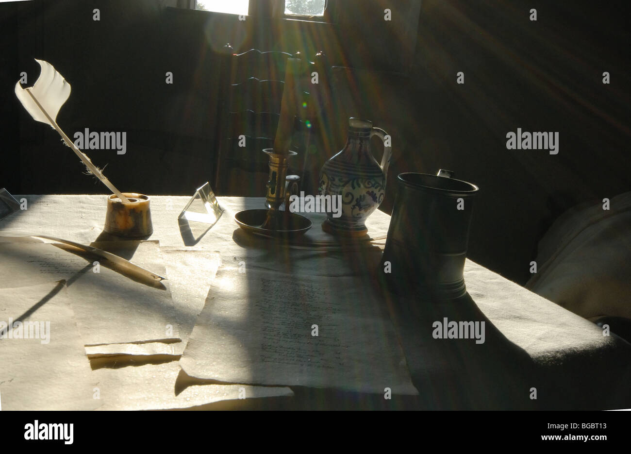 Isaac Newton's writing desk Stock Photo - Alamy