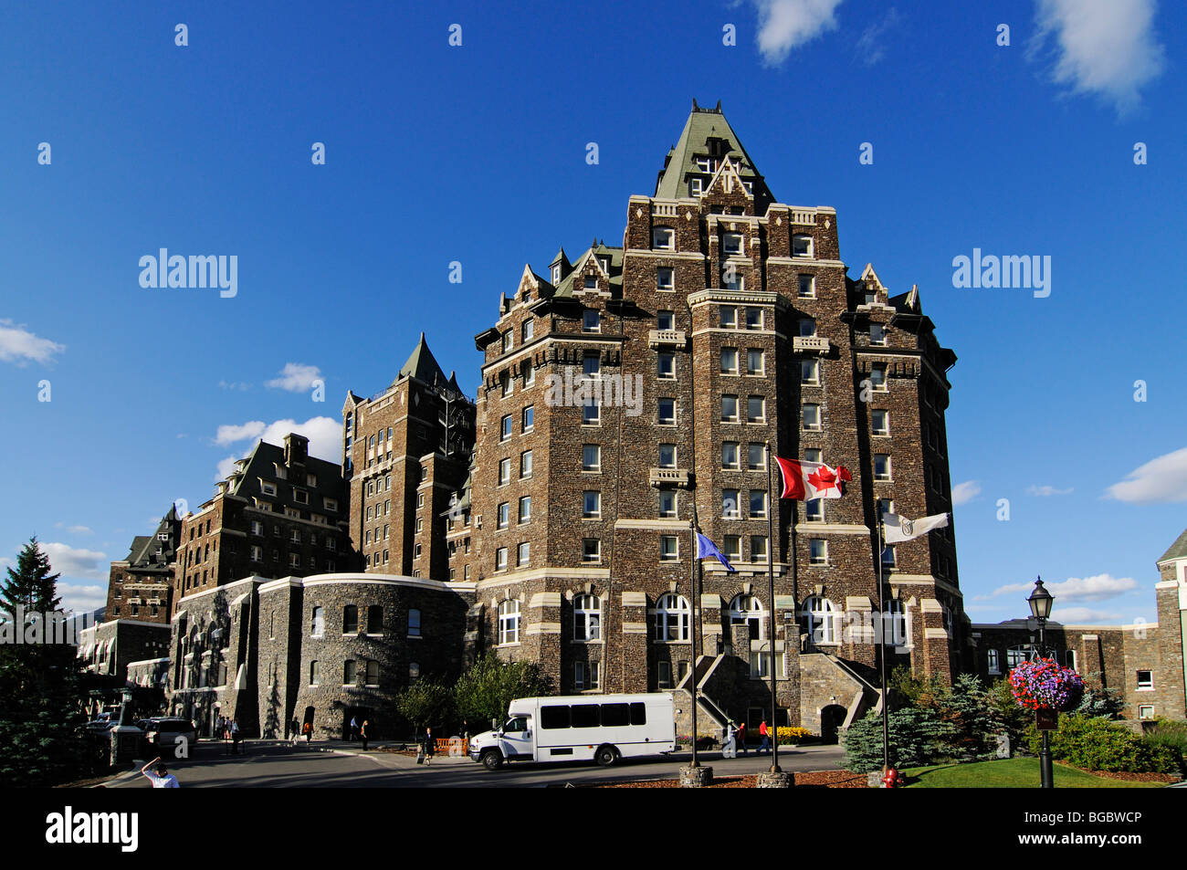 Fairmont banff springs hotel exterior hi-res stock photography and ...