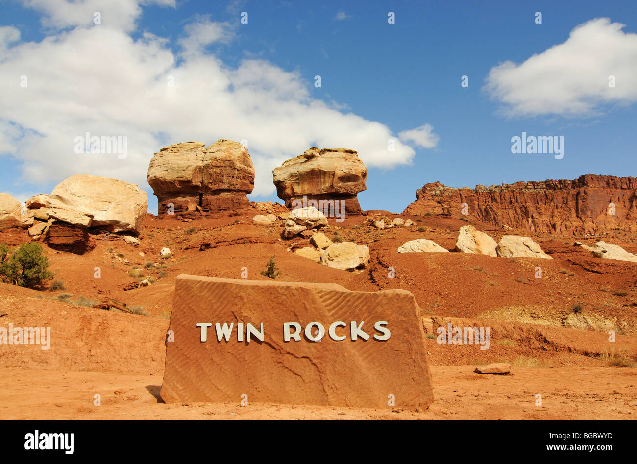 Twin Rocks, Capitol Reef National Park, Utah, USA Stock Photo - Alamy