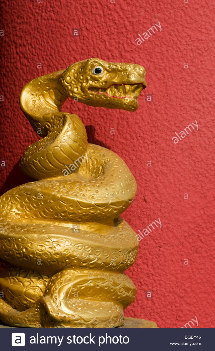 Chinese Snake Statue Stock Photos & Chinese Snake Statue Stock Images ...