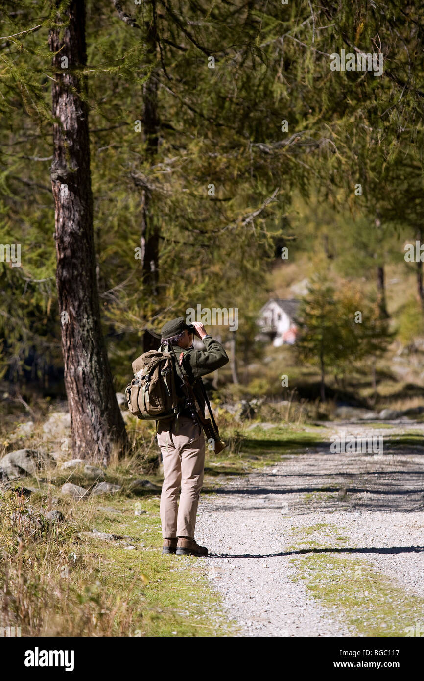 Europe, Italy, Piemonte, Alpi, Valsesia, sing hunter, forest Stock ...