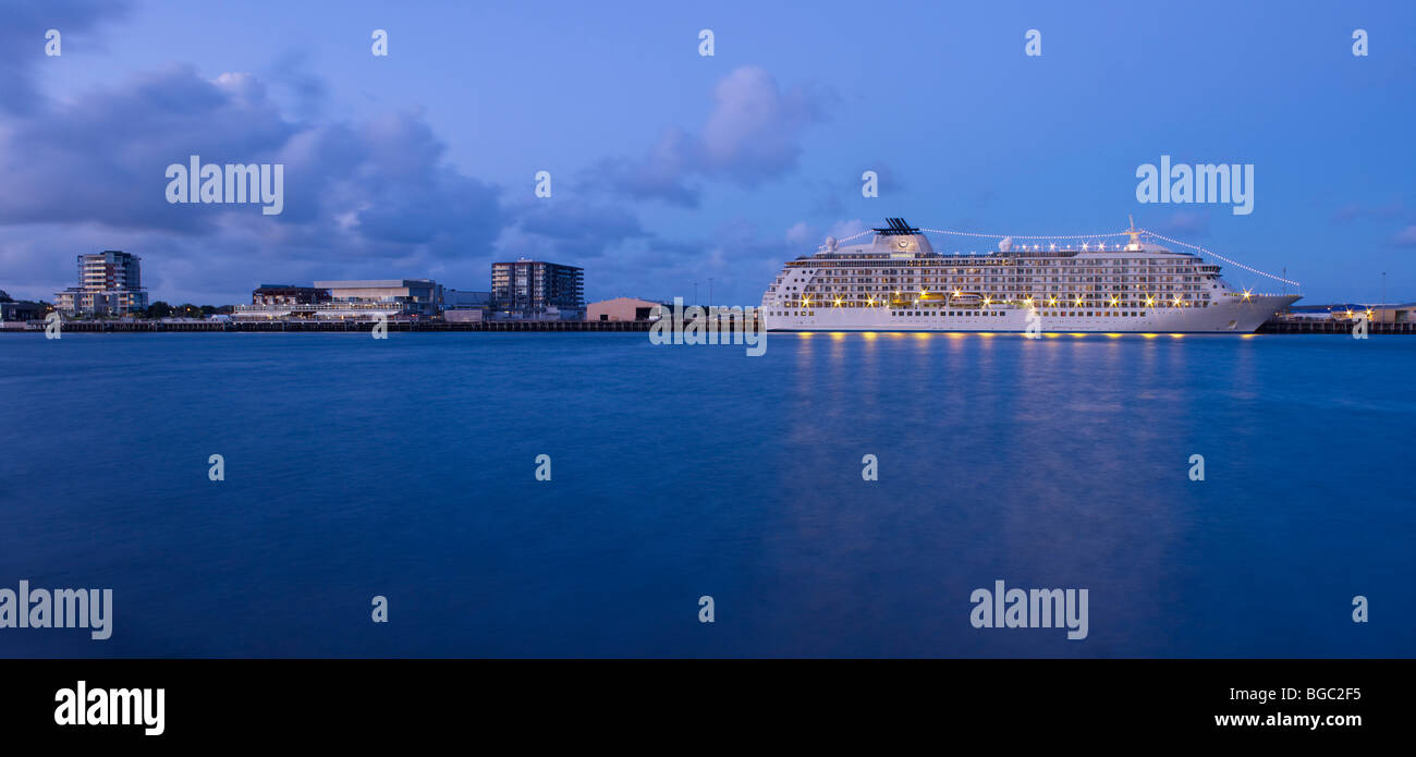 Ports cruiseliners High Resolution Stock Photography and Images - Alamy