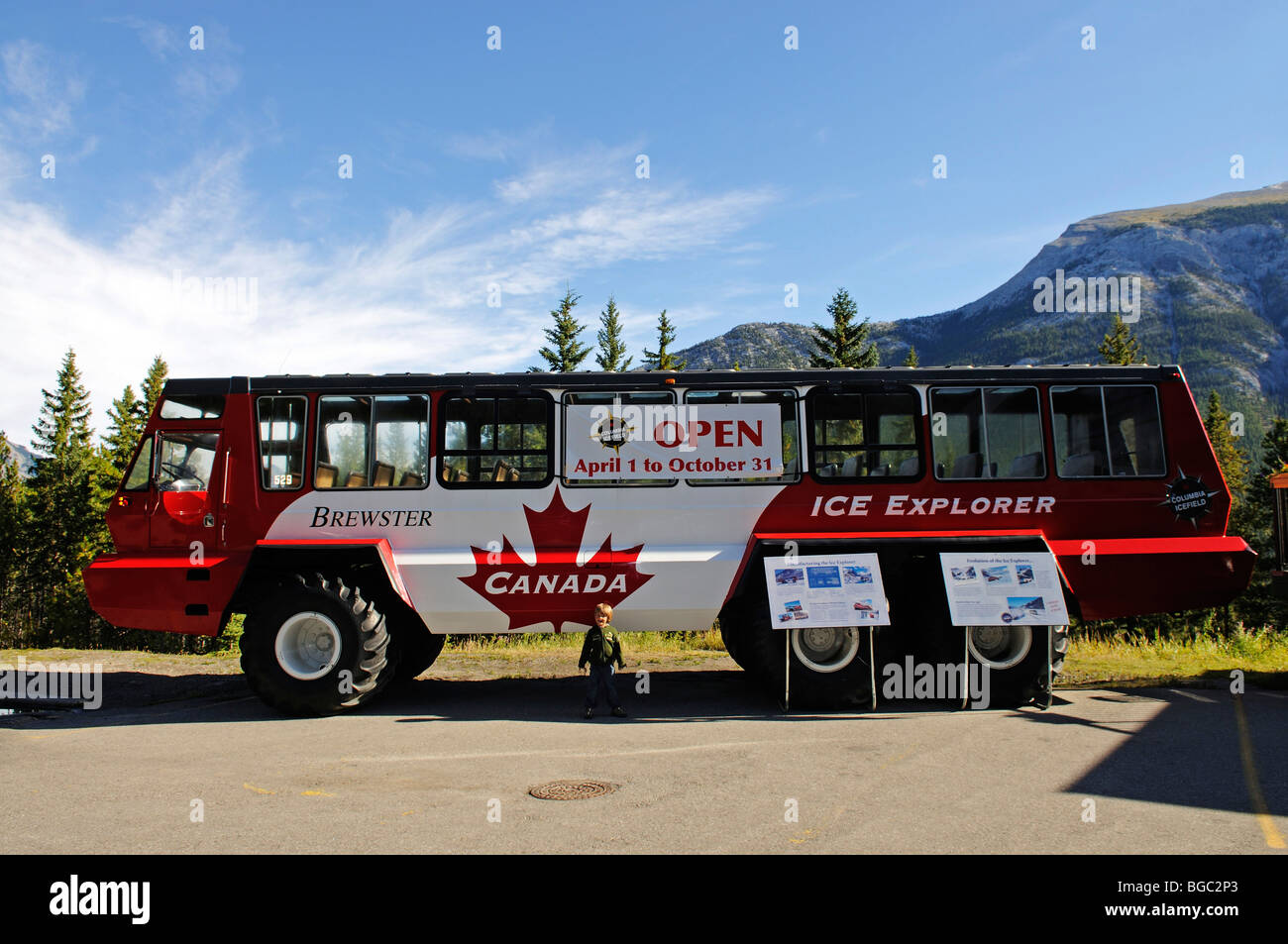 Glacier bus, Ice Explorer, Banff National Park, Alberta, Canada Stock Photo - Alamy