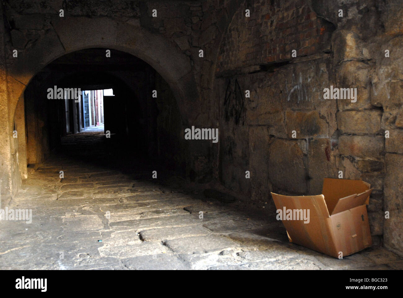Homeless tunnel hi-res stock photography and images - Alamy