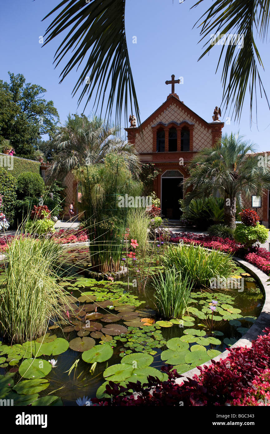 Europe, Italy, Piemonte, Maggiore Lake, Madre island, church, pond ...