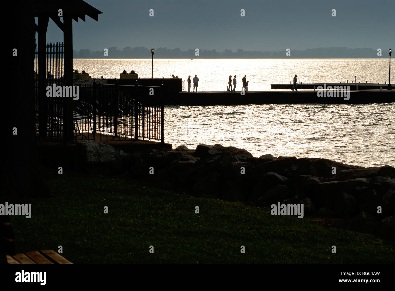 Lakeside resort hi-res stock photography and images - Alamy