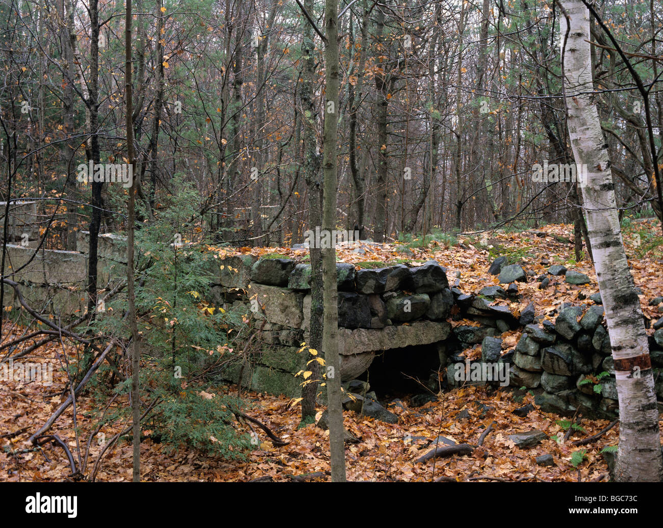 Old granite foundation hi-res stock photography and images - Alamy