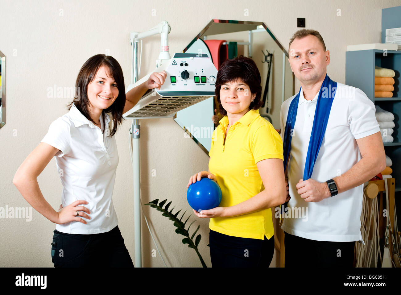 Physiotherapy hi-res stock photography and images - Alamy