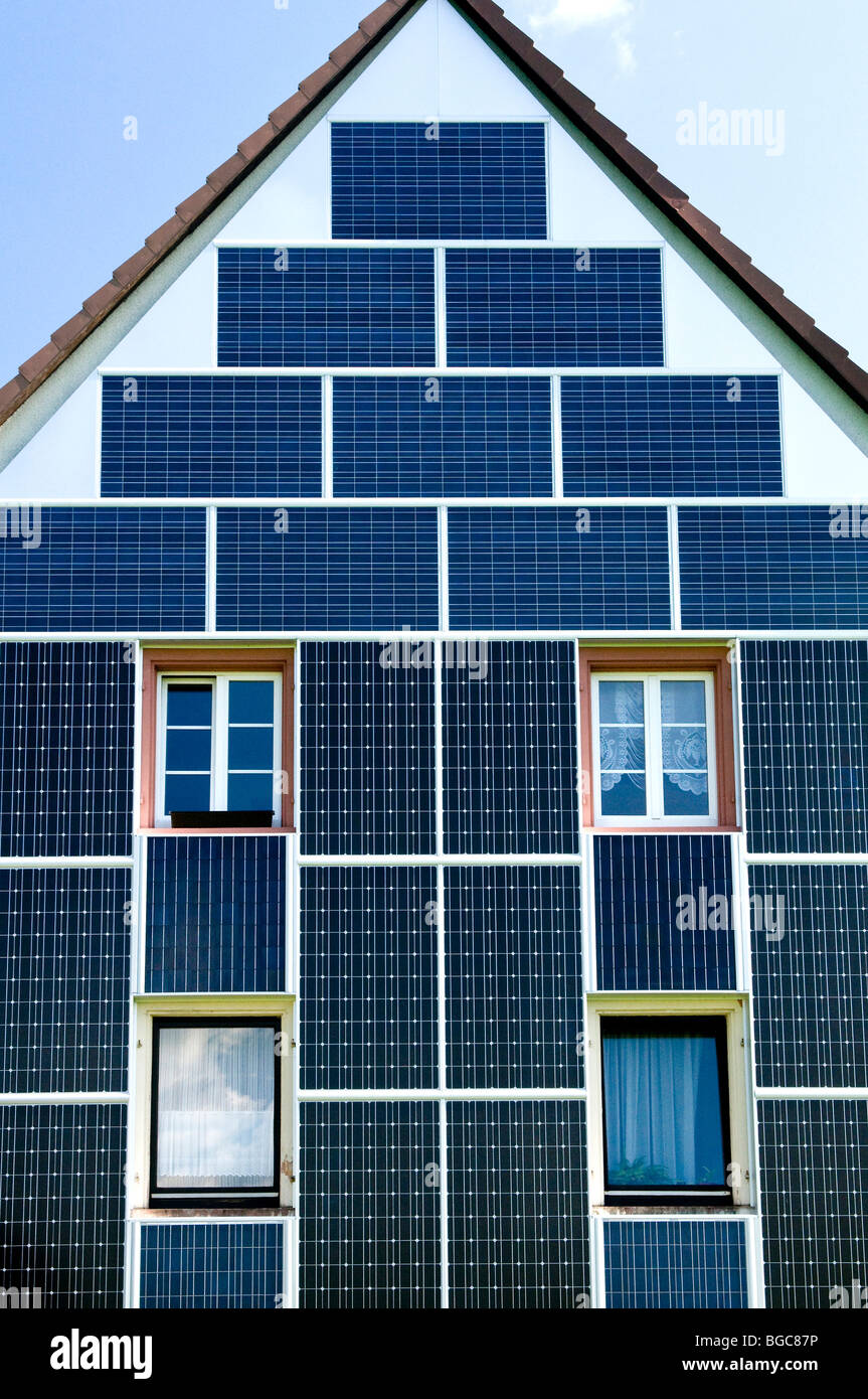 Solarzelle hi-res stock photography and images - Alamy