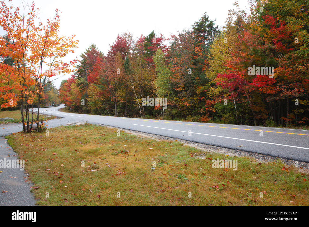 Autumn foliage along the Kancamagus Highway (route 112), which is one ...